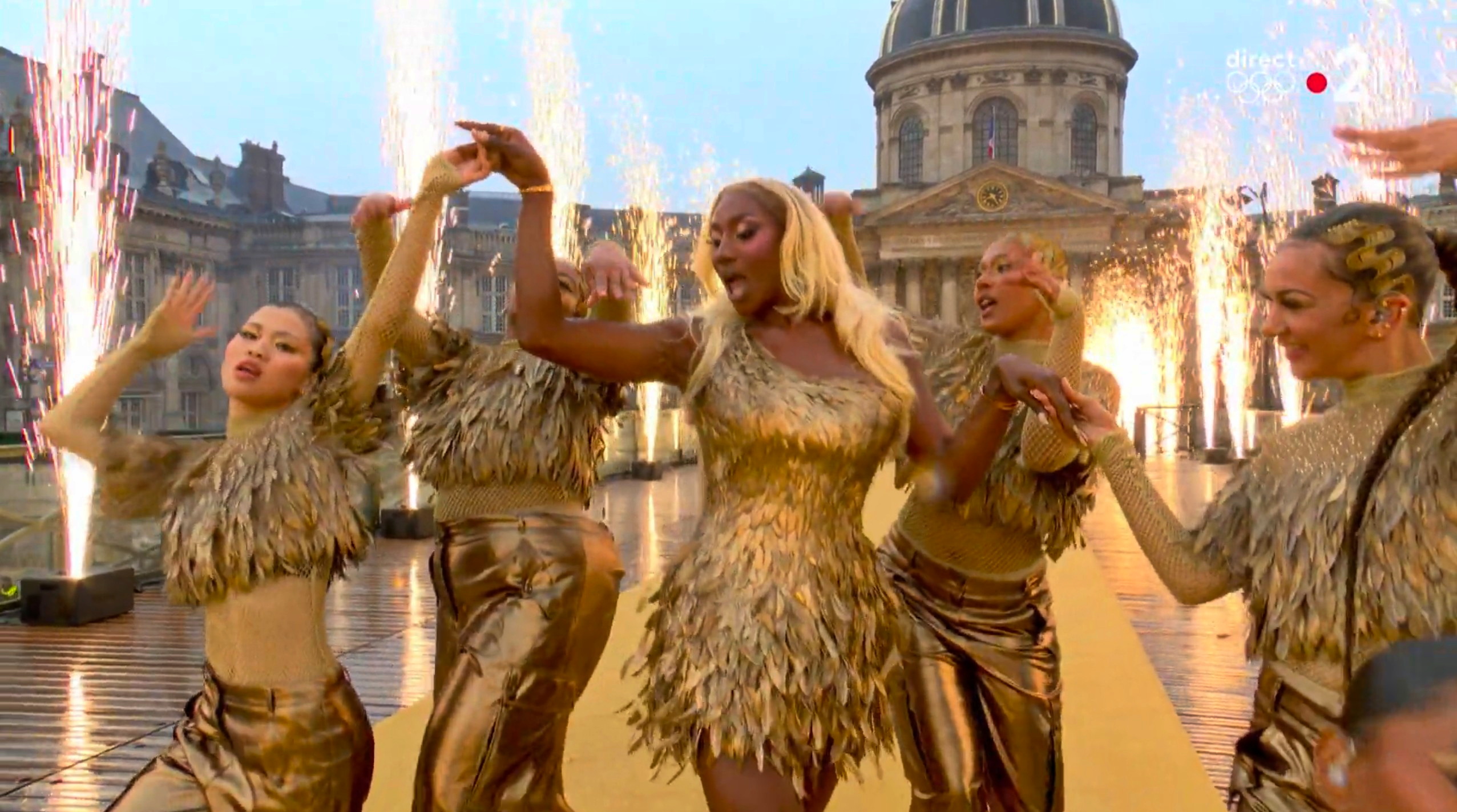 CEREMONIE D’OUVERTURE DES JEUX OLYMPIQUES PARIS 2024 – BRUNO de ...